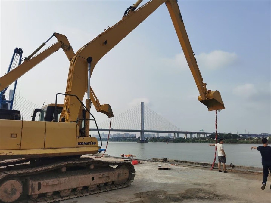 2 Section 0.8cbm 37-39T Mini Excavator Arm , 18m Long Reach Arm Boom ...