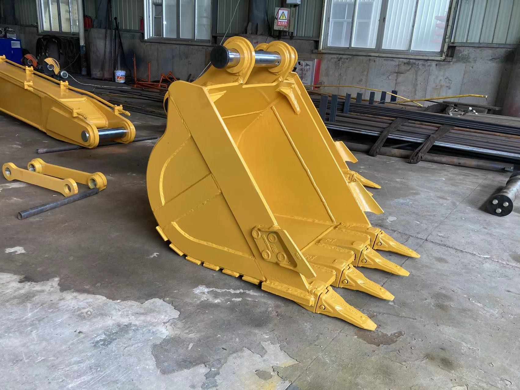 Multicolor Excavator Digging Bucket Heavy Duty With Five Teeth