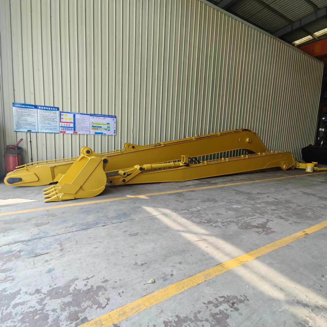 Long Reach Excavator Arm and Boom with 0.4cbm bucket , Practical Sany ...