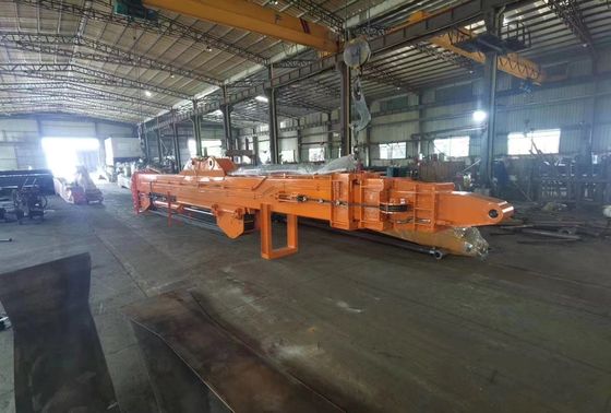 Komatsu Three Section Telescopic Dipper Arm , Q960D Long Reach Boom And ...